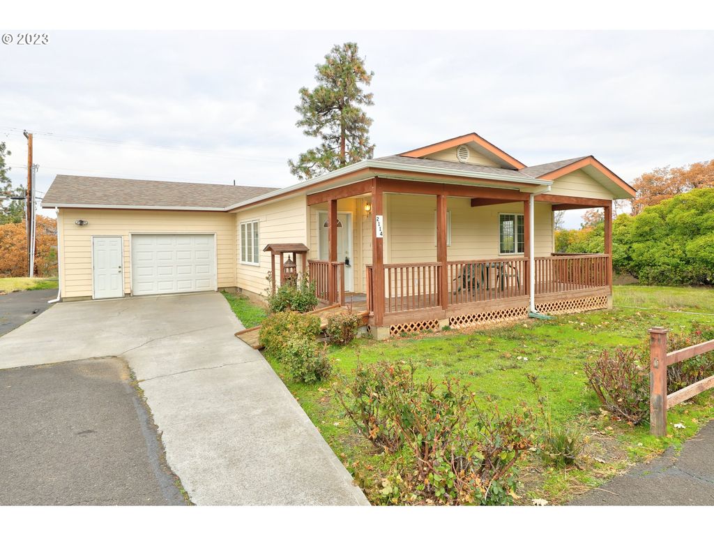 2114 W Scenic Dr, The Dalles, OR 97058 - See Est. Value, Schools & More