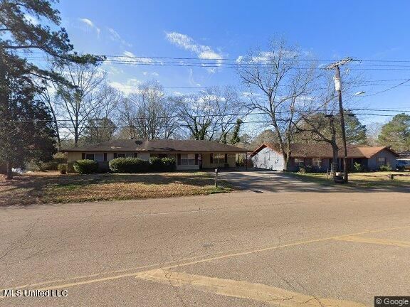 2615 McDowell Road Ext, Jackson, MS 39204 - See Est. Value, Schools & More