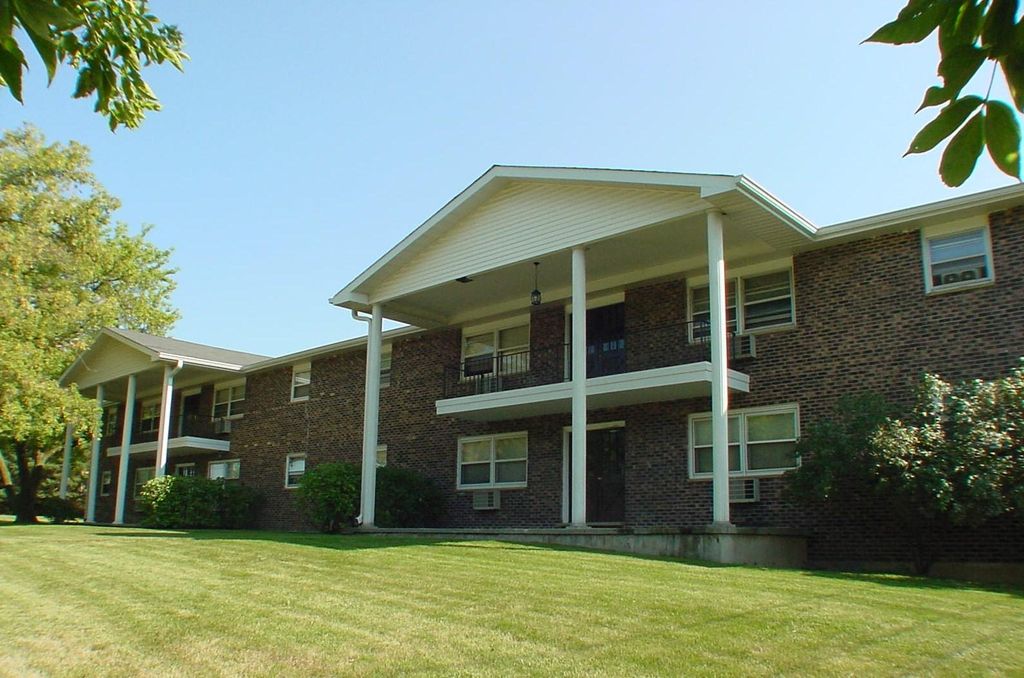 1700 Joppa Ave, Zion, IL 60099 - See Est. Value, Schools & More