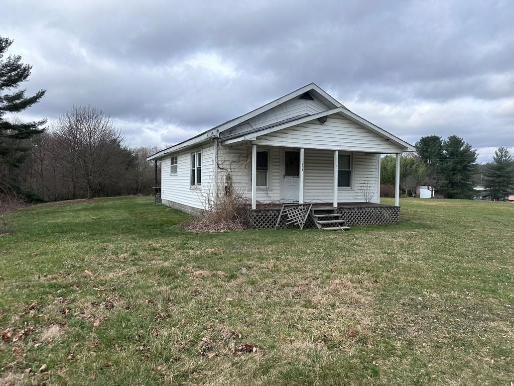 504 Oak Grove Rd, Beckley, WV 25801 - See Est. Value, Schools & More