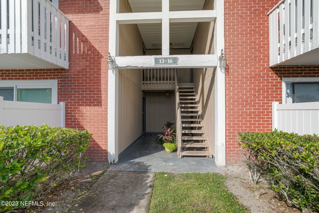 8880 OLD KINGS Road S UNIT 16, Jacksonville, FL 32257 - See Est. Value ...