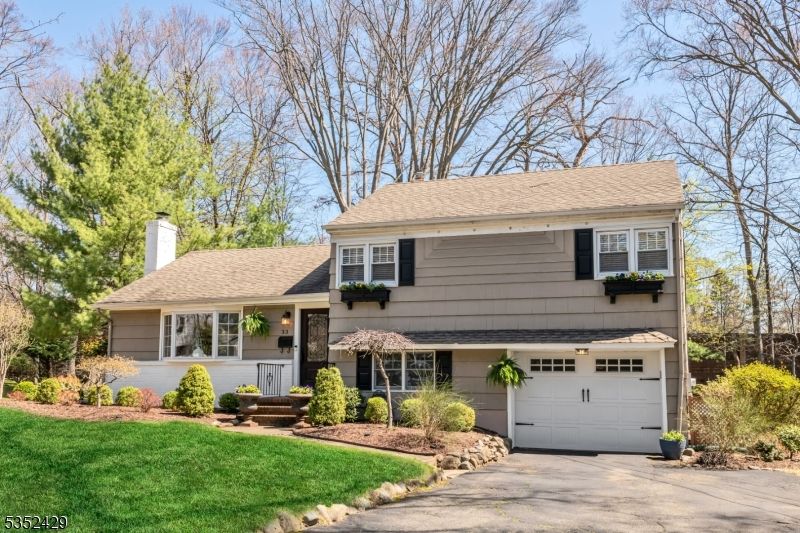 33 Addison Pl, Ho Ho Kus, NJ 07423 | MLS# 3958006 | Trulia