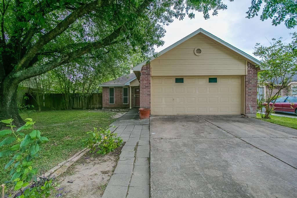 8614 Windell Ln, Houston, TX 77040 - See Est. Value, Schools & More