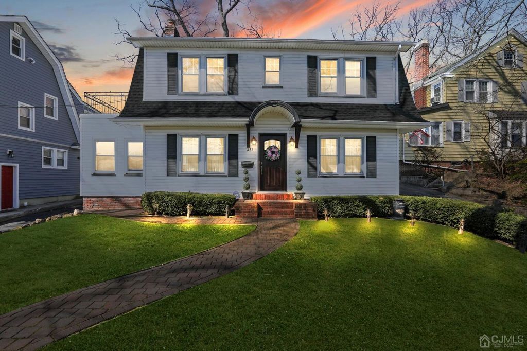 257 Union Ave, Belleville, NJ 07109 - See Est. Value, Schools & More