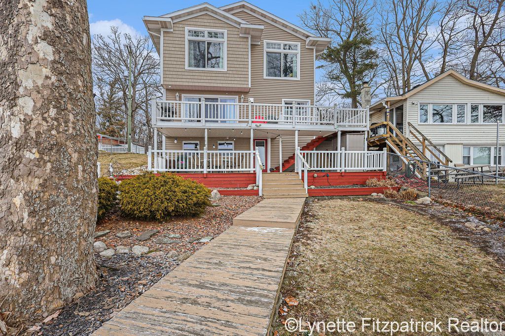 11964 Reyburn Dr NE, Sparta, MI 49345 | Trulia