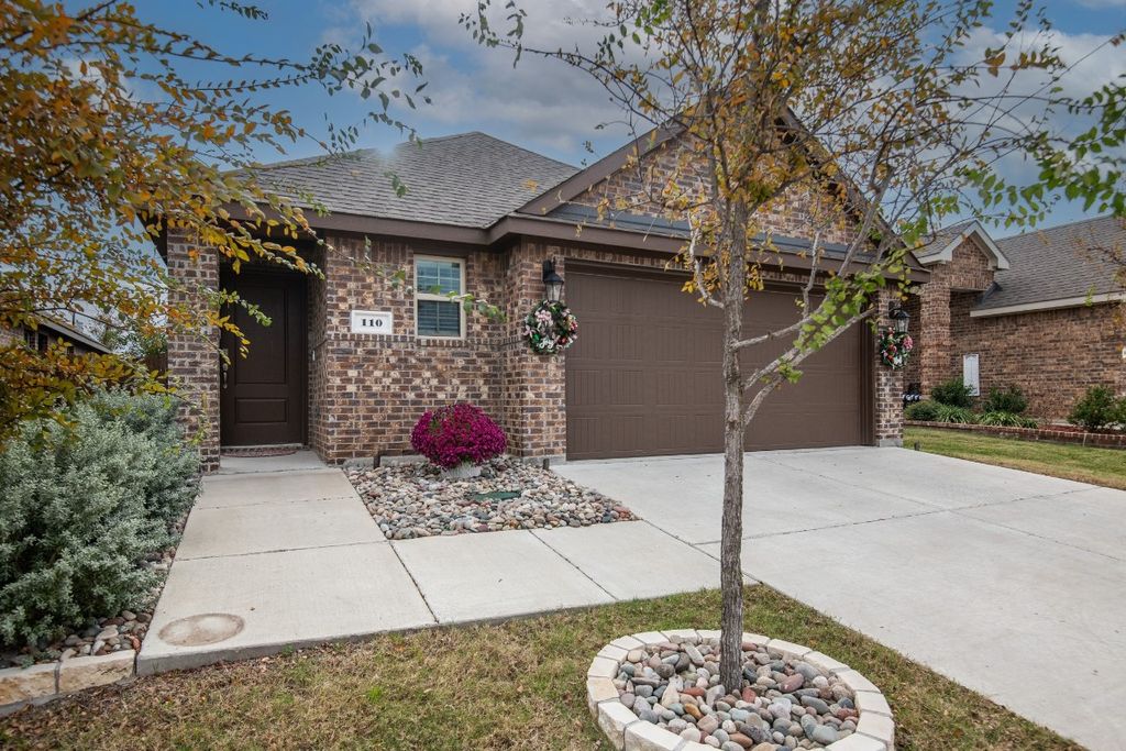 110 Morgan Dr, Red Oak, TX 75154 - See Est. Value, Schools & More