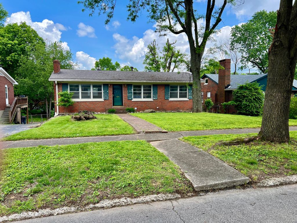 661 Berry Ln, Lexington, KY 40502 - See Est. Value, Schools & More