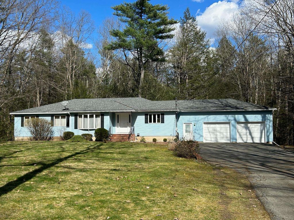 7 Ridgewood Drive, Kingston, NH 03848 | MLS# 4991050 | Trulia