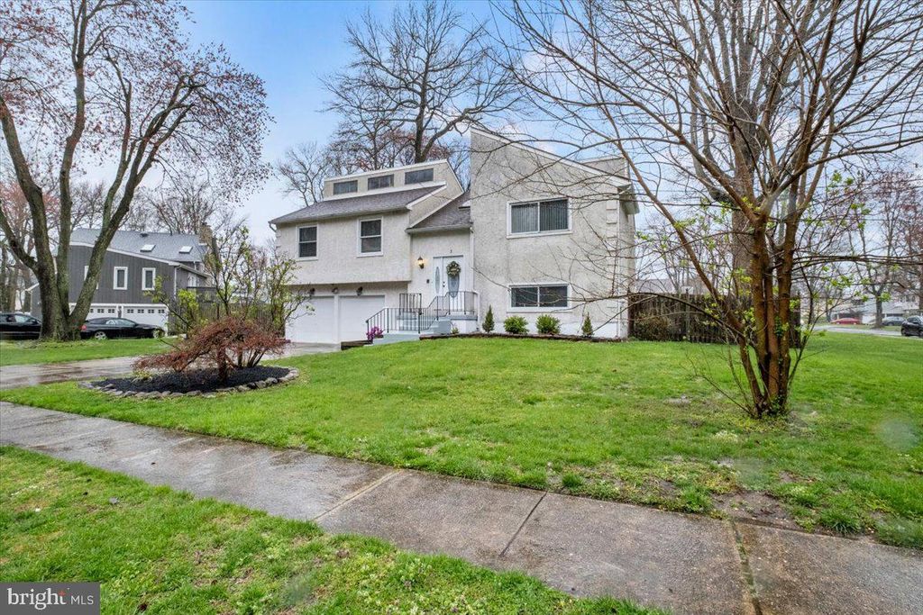 3 Gardner Rd, Cherry Hill, NJ 08034 - See Est. Value, Schools & More