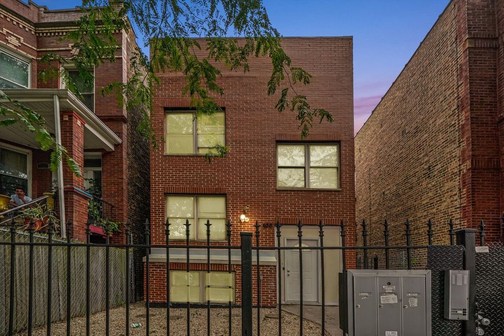 636 N Ridgeway Ave, Chicago, IL 60624 | MLS# 12031736 | Trulia