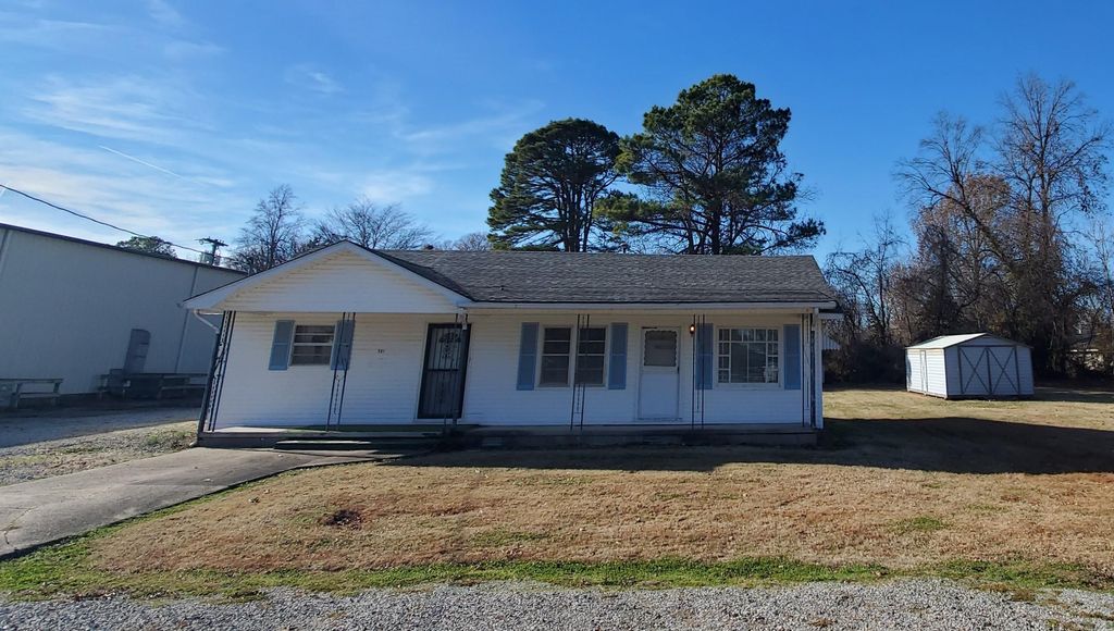 581 S Taylor Ave, Piggott, AR 72454 - See Est. Value, Schools & More