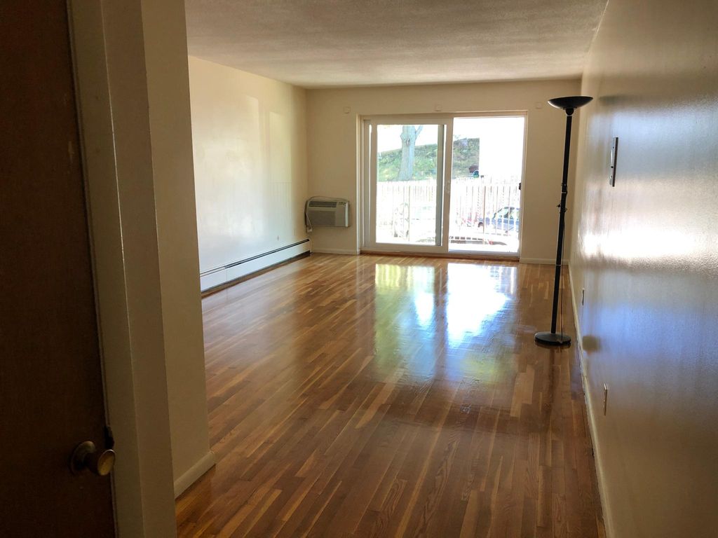 250 Spring St #15, West Roxbury, MA 02132 | Trulia