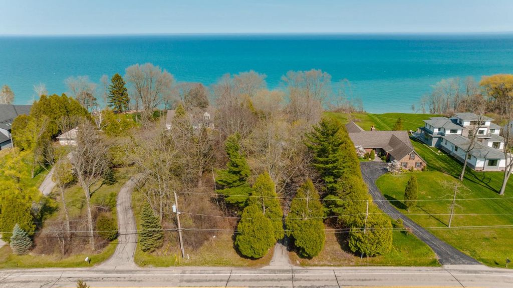 12360 North LAKE SHORE DRIVE, Mequon, WI 53092 - See Est. Value ...