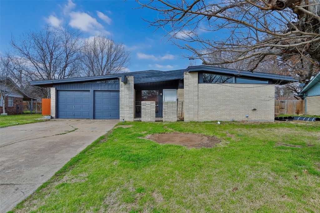 1104 Edna Dr, Everman, TX 76140 - See Est. Value, Schools & More