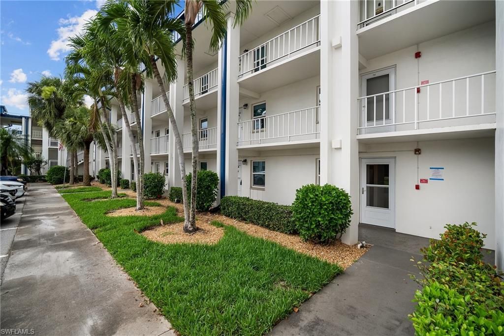 1724 Pine Valley Dr #104, Fort Myers, FL 33907 | MLS# 224051794 | Trulia