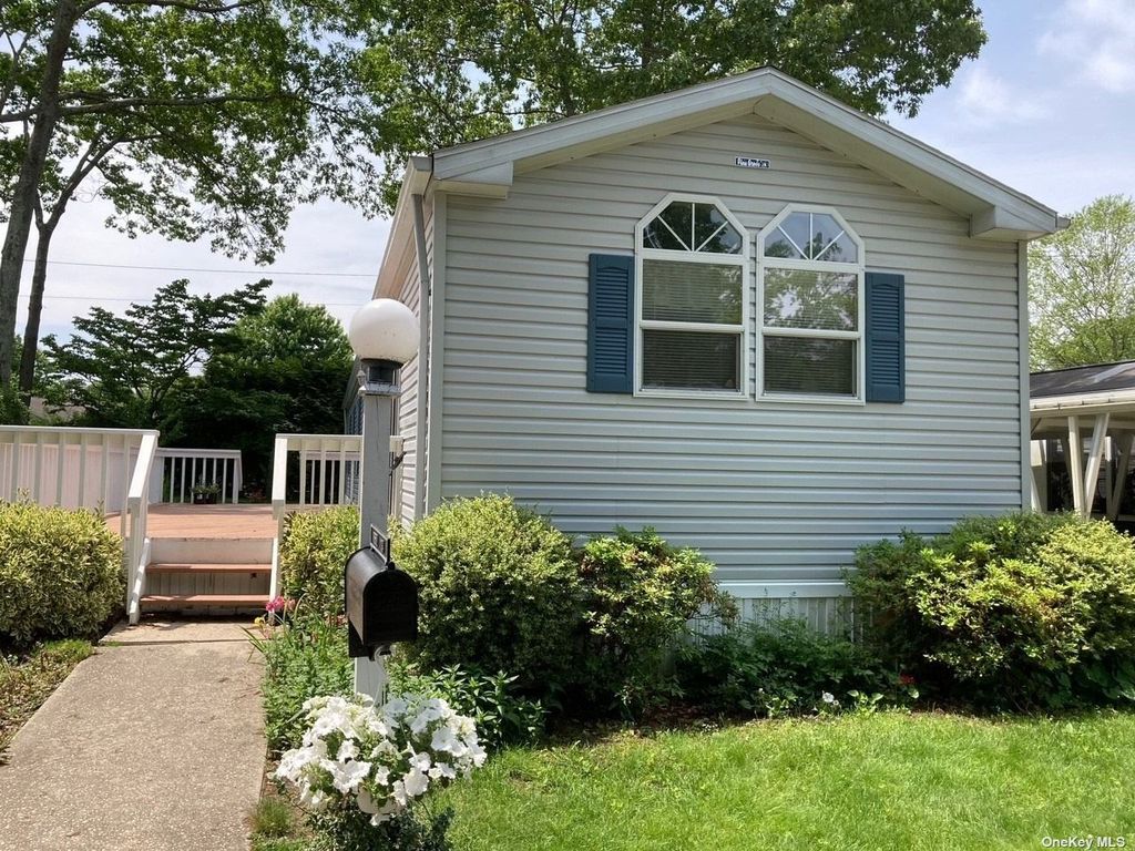 1661-134 Old Country Road UNIT 134, Riverhead, NY 11901 | Trulia