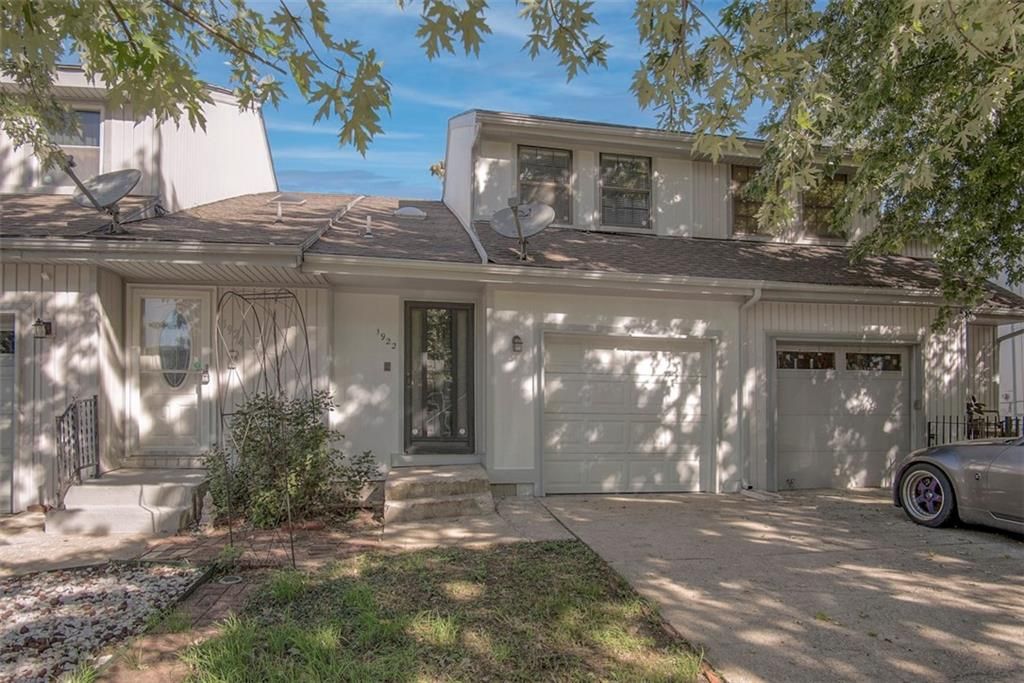 1922 W Lawrence Ct, Kansas City, KS 66103 | Trulia