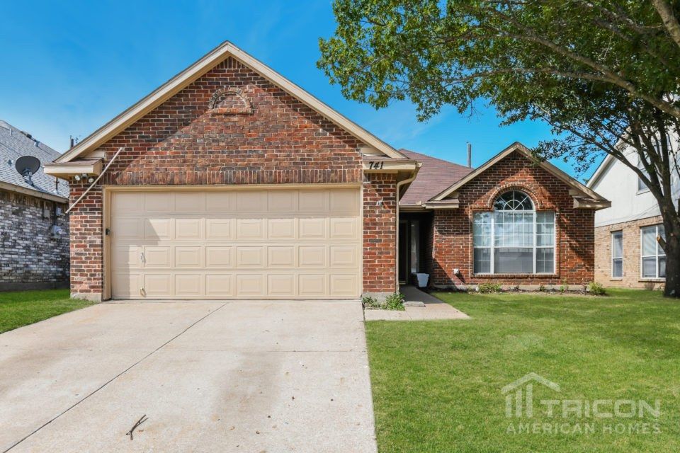 741 Rockett Ln, Cedar Hill, TX 75104 - See Est. Value, Schools & More