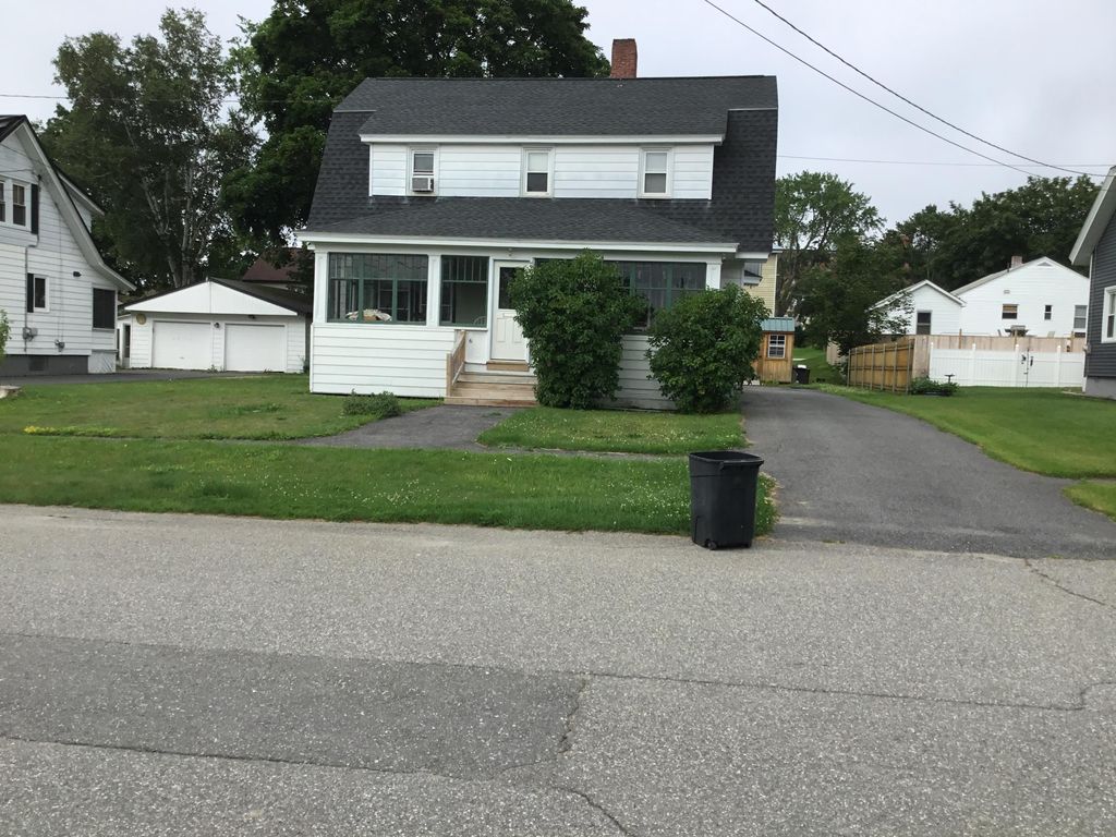 6 Broadway Street, Waterville, ME 04901 - See Est. Value, Schools & More
