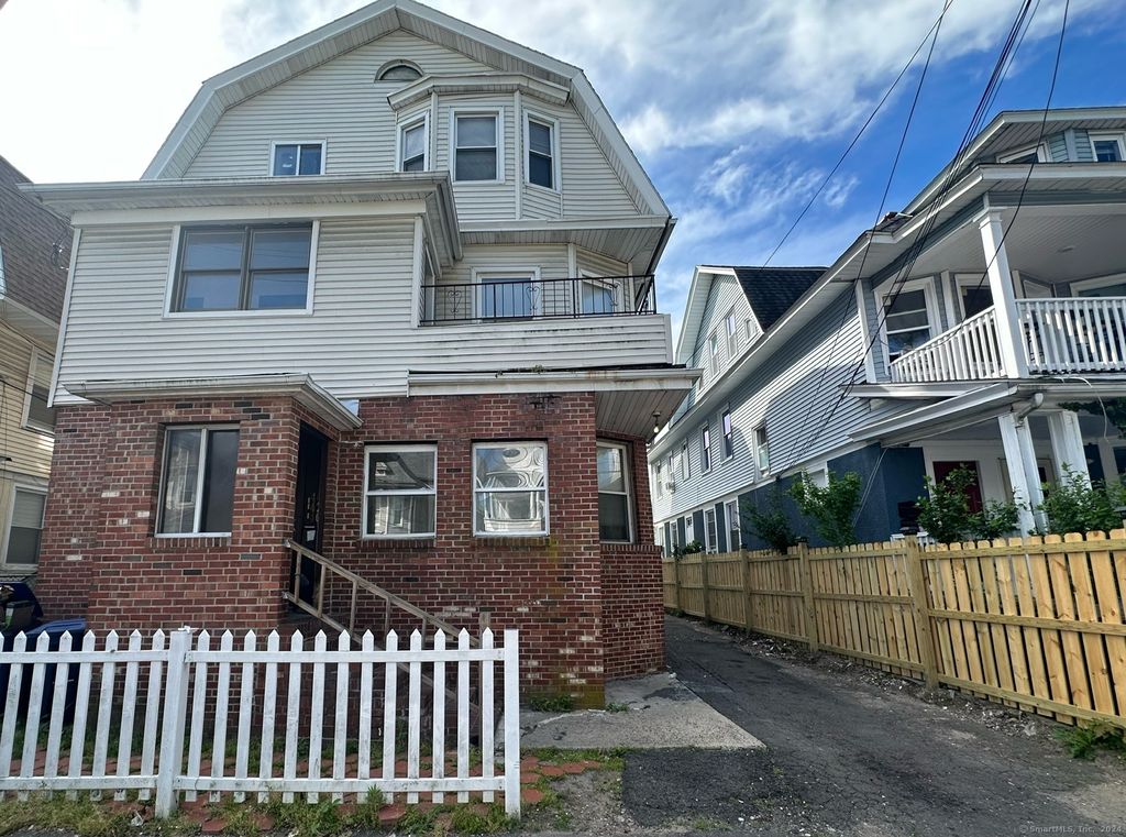 44 Vine St #3, Bridgeport, CT 06604 - See Est. Value, Schools & More