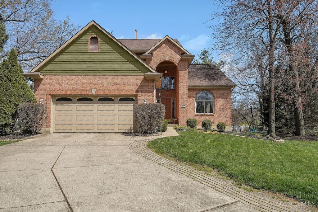 871 Eight Mile Rd, Cincinnati, OH 45255 - See Est. Value, Schools & More