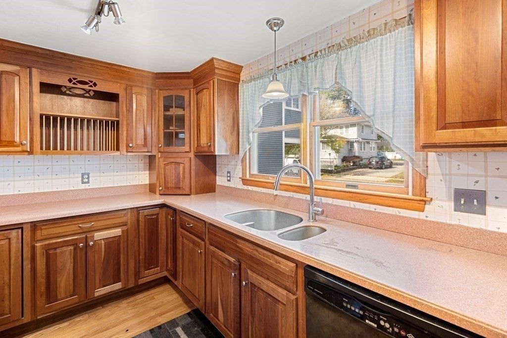 153 Vassall St, Quincy, MA 02170 - See Est. Value, Schools & More