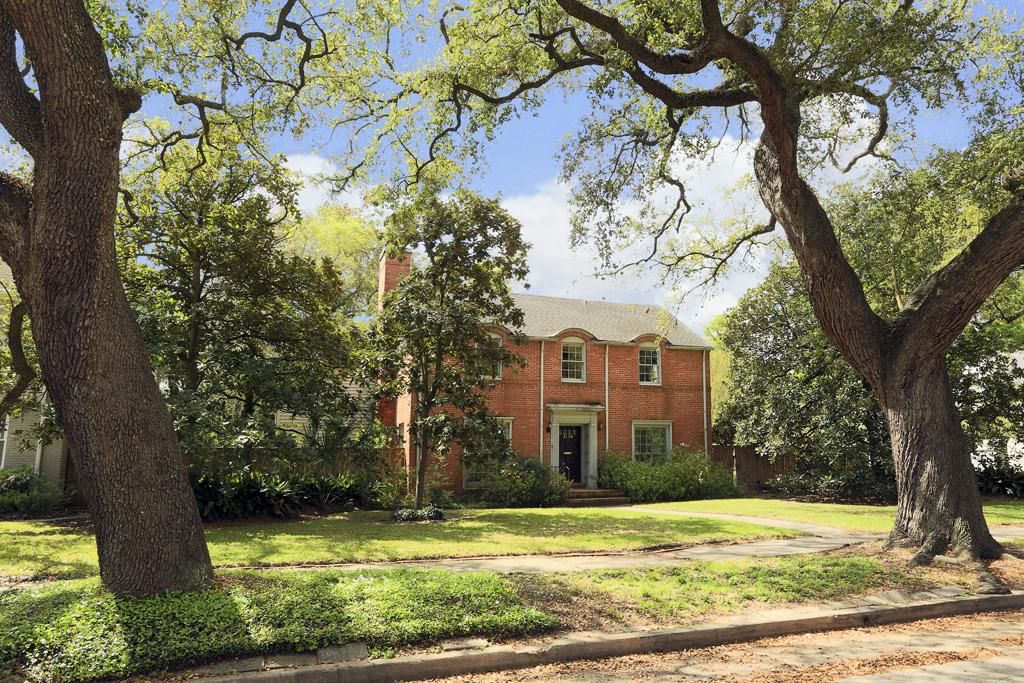 2139 Sunset Blvd, Houston, TX 77005 - See Est. Value, Schools & More