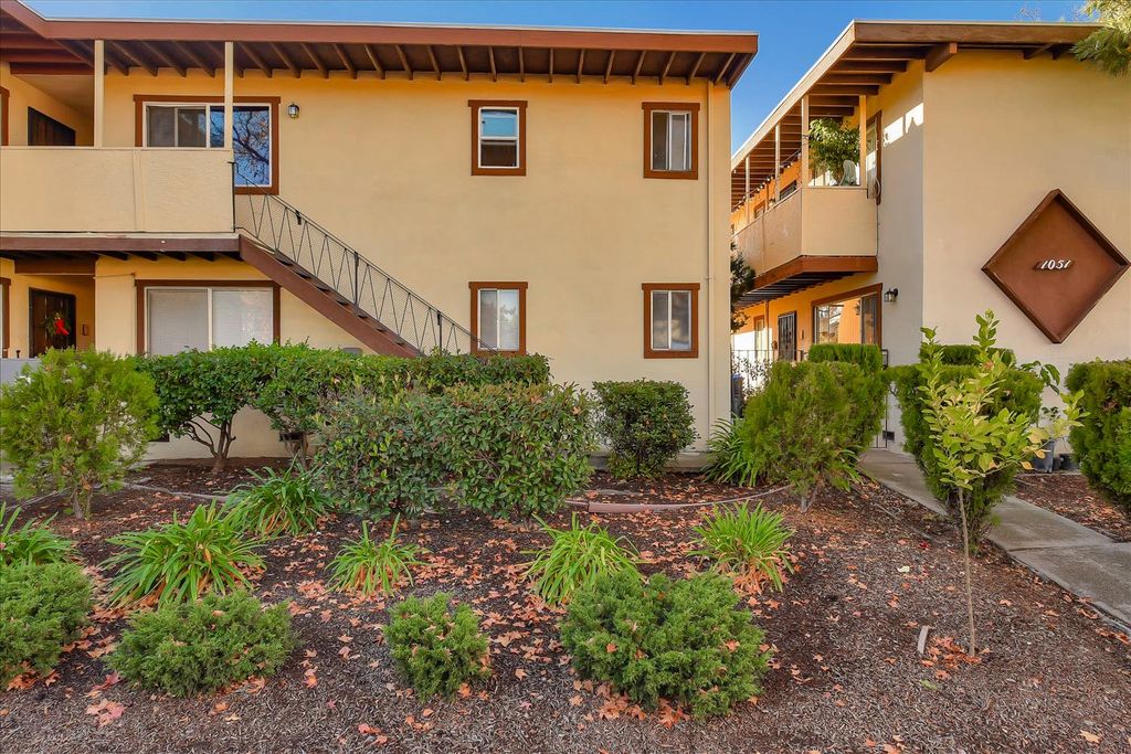 1051 Roewill Dr #10, San Jose, CA 95117 - See Est. Value, Schools & More