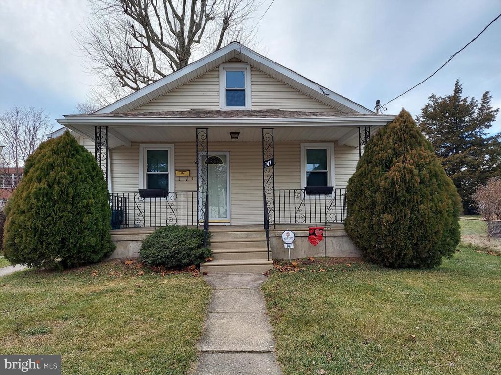 147 Belmont Ave, Croydon, PA 19021 - See Est. Value, Schools & More