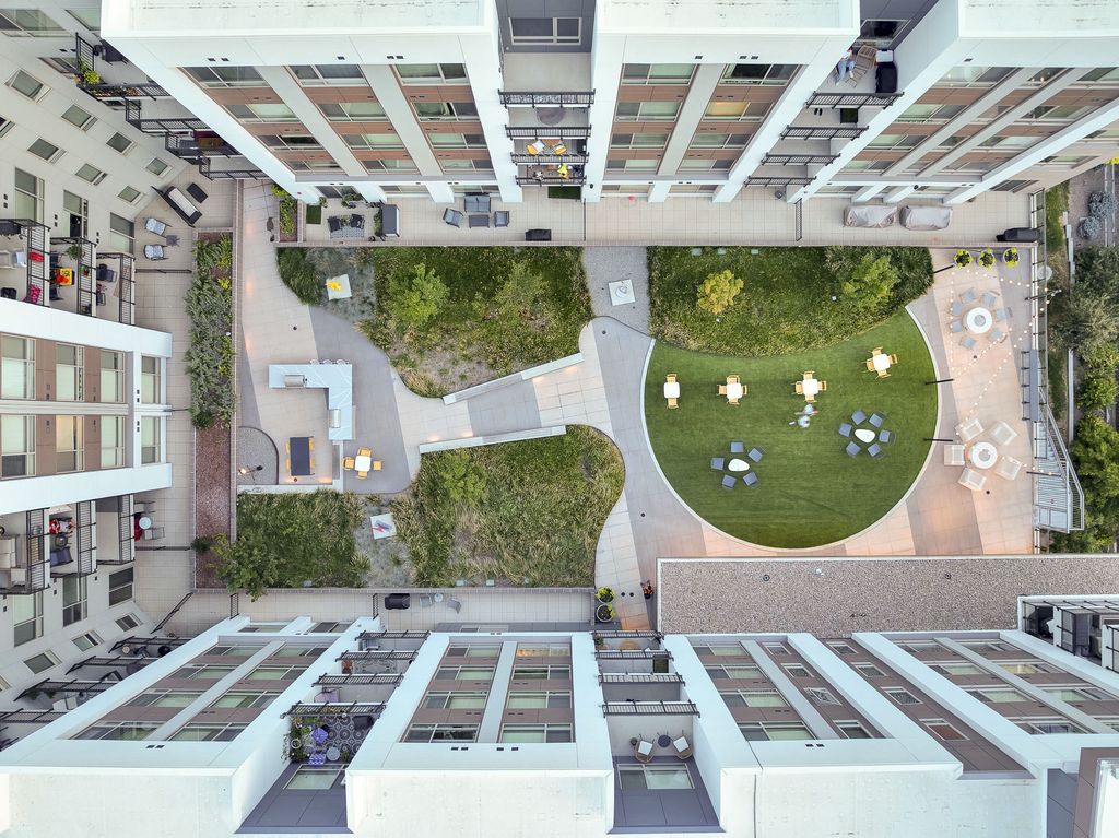 4811 S Niagara St #11405164, Denver, CO 80237 - See Est. Value, Schools ...