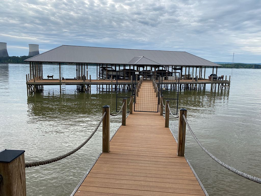 6111 Breezy Hollow Ln, Harrison, TN 37341 - See Est. Value, Schools & More