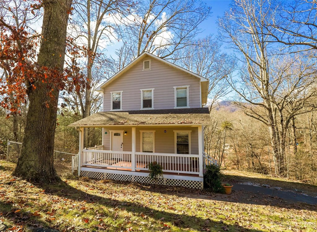 4 Dewey Ln, Candler, NC 28715 - See Est. Value, Schools & More