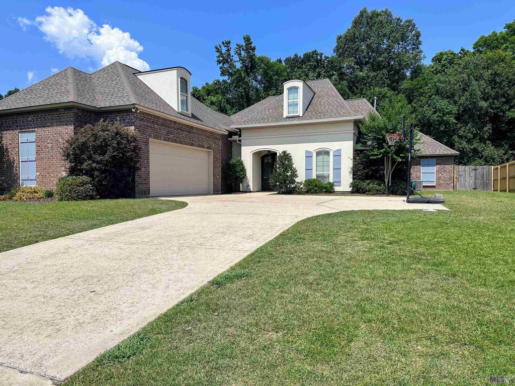 12395 Oak Fields Dr, Geismar, LA 70734 - See Est. Value, Schools & More