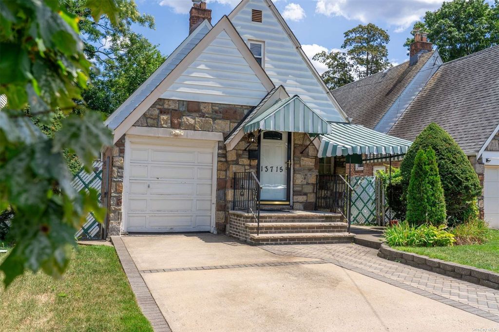 137-15 172nd Street, Jamaica, NY 11434 - See Est. Value, Schools & More