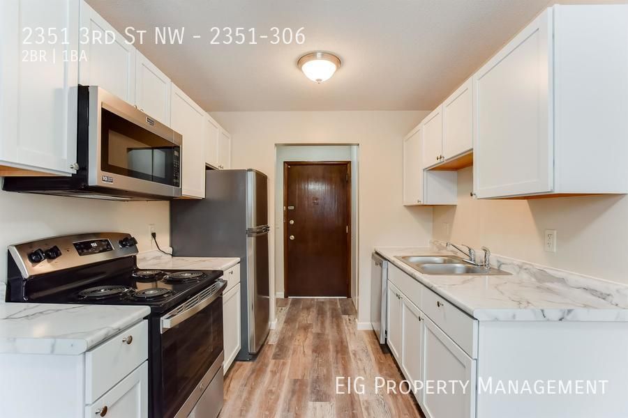 2351 3rd St NW #306, Saint Paul, MN 55112 - See Est. Value, Schools & More