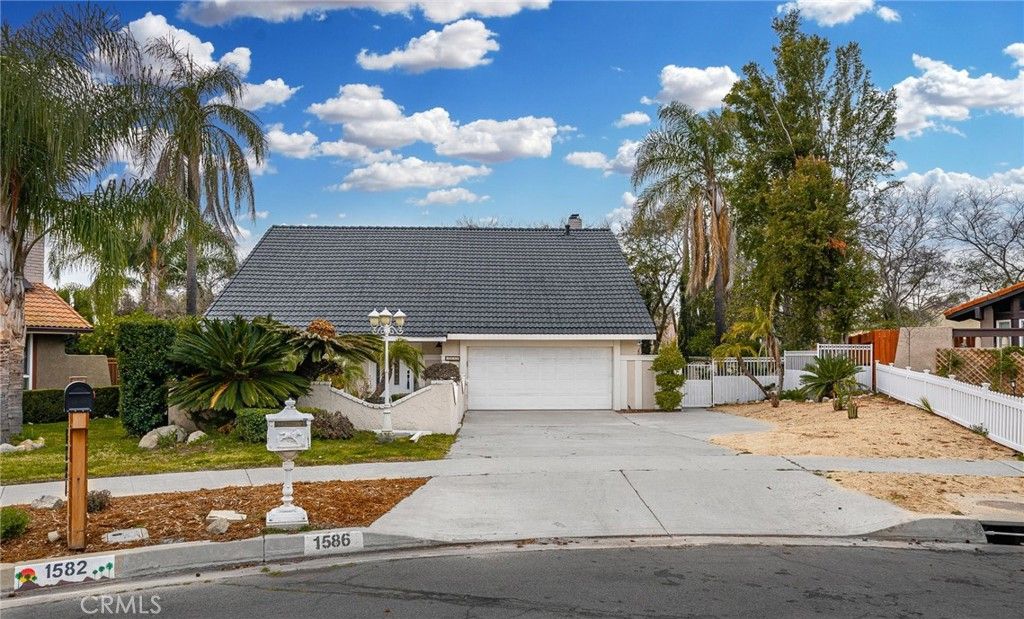 1586 Bridget Ct, Upland, CA 91784 - See Est. Value, Schools & More