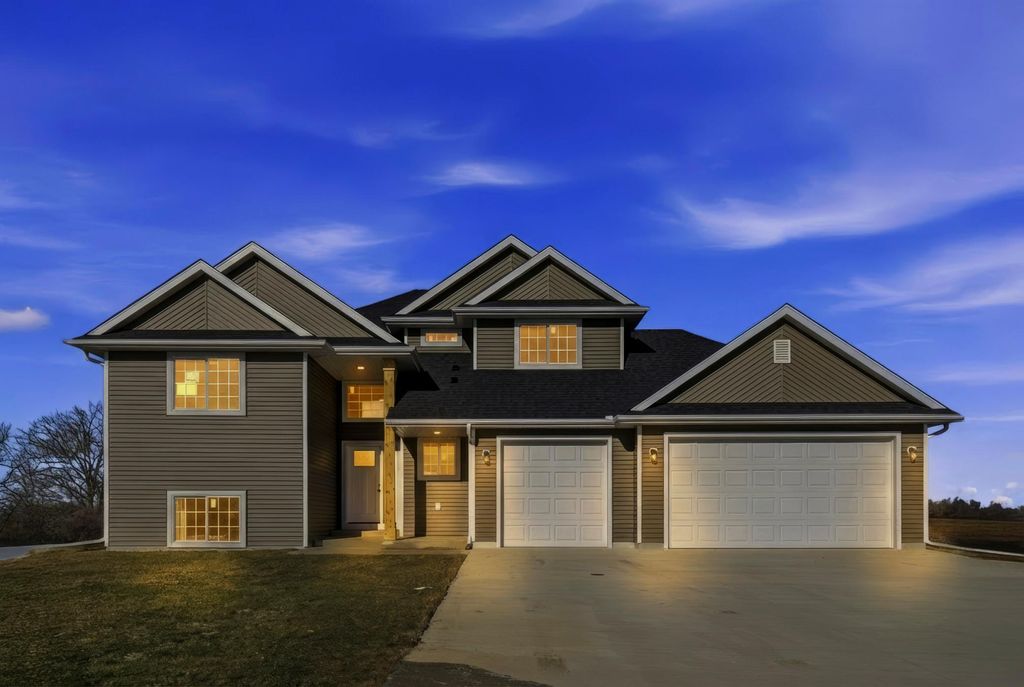 1801 13th Ave NE, Austin, MN 55912 | MLS# 7007780 - Trulia | Trulia