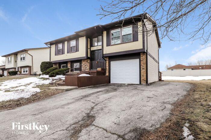 5741 Allemong Dr, Matteson, IL 60443 - See Est. Value, Schools & More