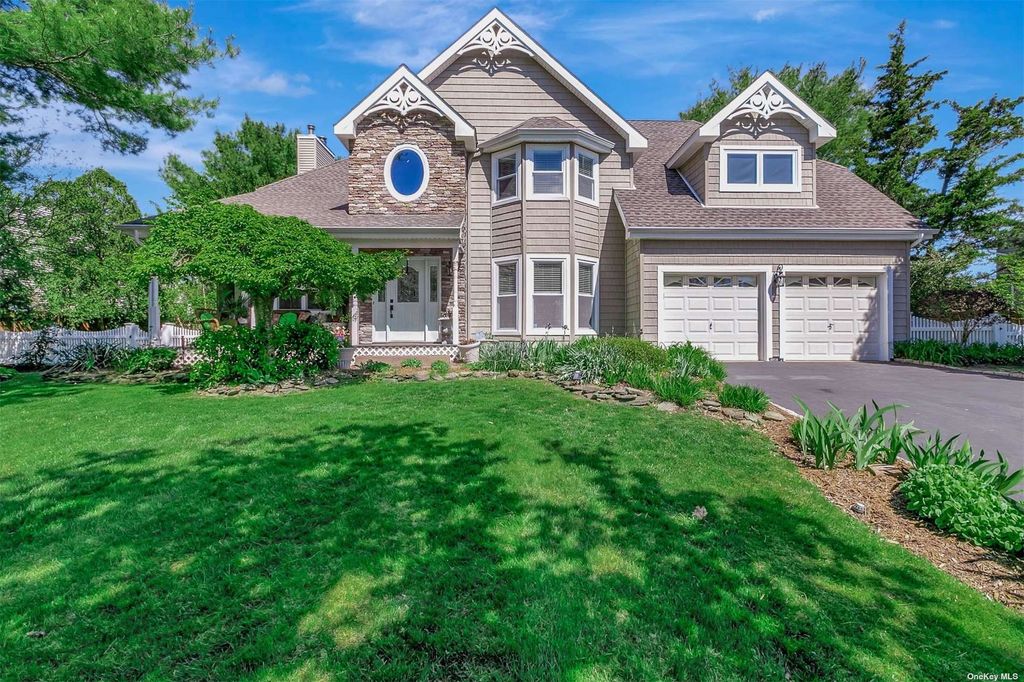 6 Hartsdale Street, Saint James, NY 11780 | Trulia