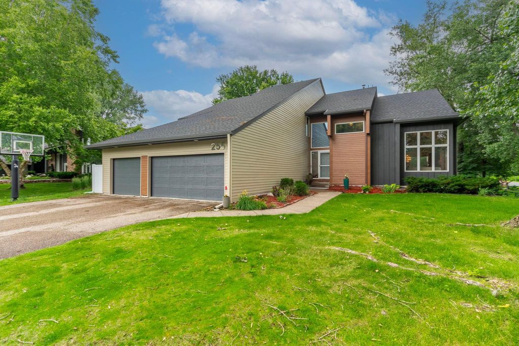 255 Louisiana Ave S, Golden Valley, MN 55426 | MLS# 6552774 | Trulia