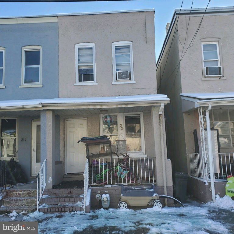 33 W 3rd St, Marcus Hook, PA 19061 - See Est. Value, Schools & More