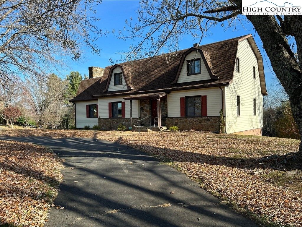 1685 Memorial Park Drive, Sparta, NC 28675 - See Est. Value, Schools & More