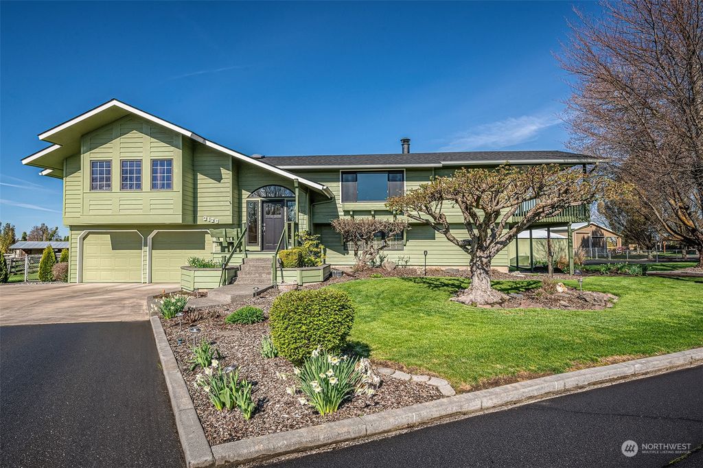 3120 Canberra Drive, Walla Walla, WA 99362 - See Est. Value, Schools & More