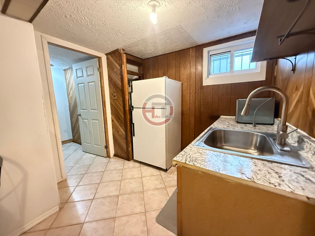 1434 Hollywood Ave #B, Bronx, NY 10461 - See Est. Value, Schools & More