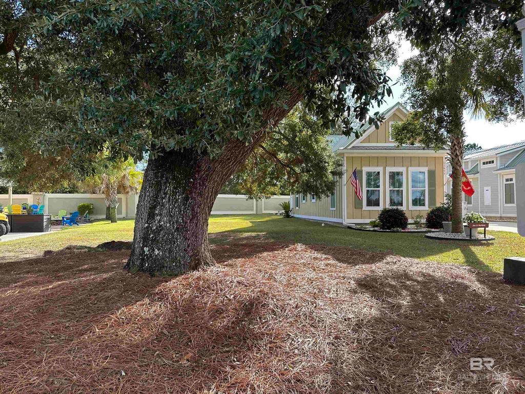 11977 Gateway Dr, Elberta, AL 36530 - See Est. Value, Schools & More