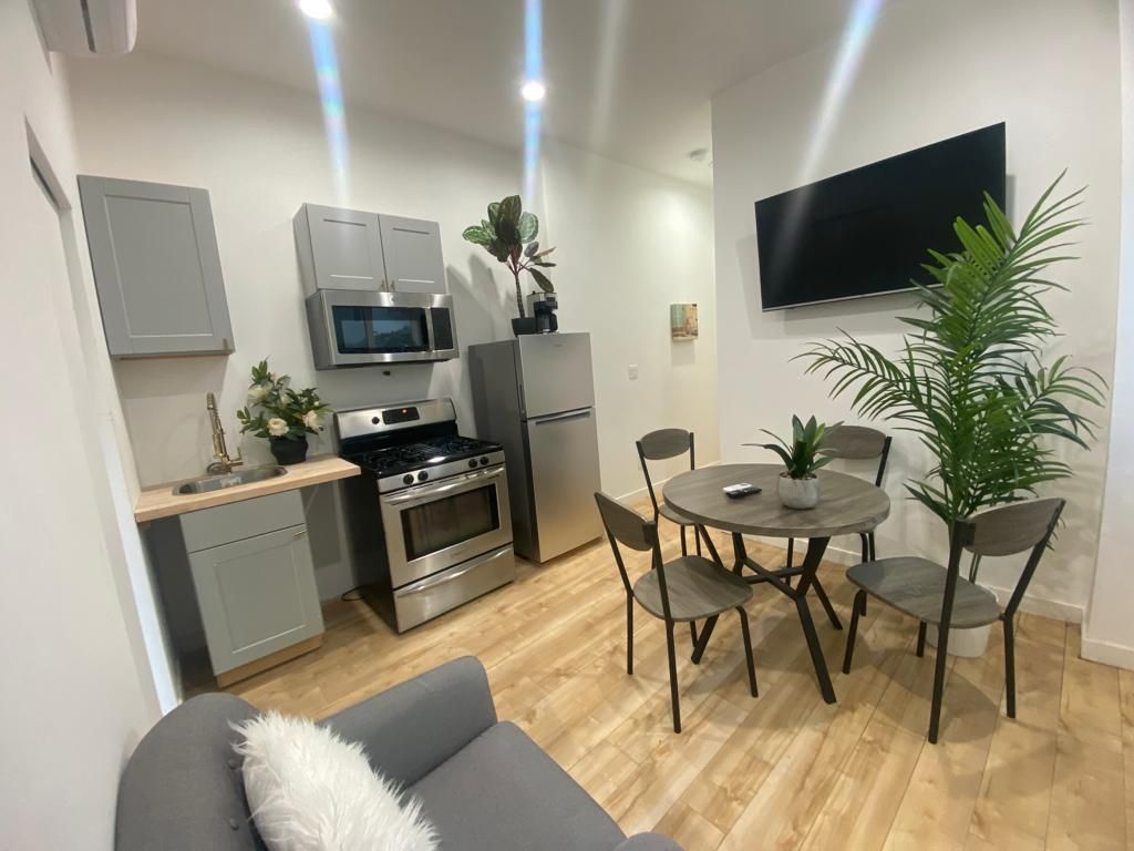 2495 Ivan Hill Ter #1, Los Angeles, CA 90039 - See Est. Value, Schools ...