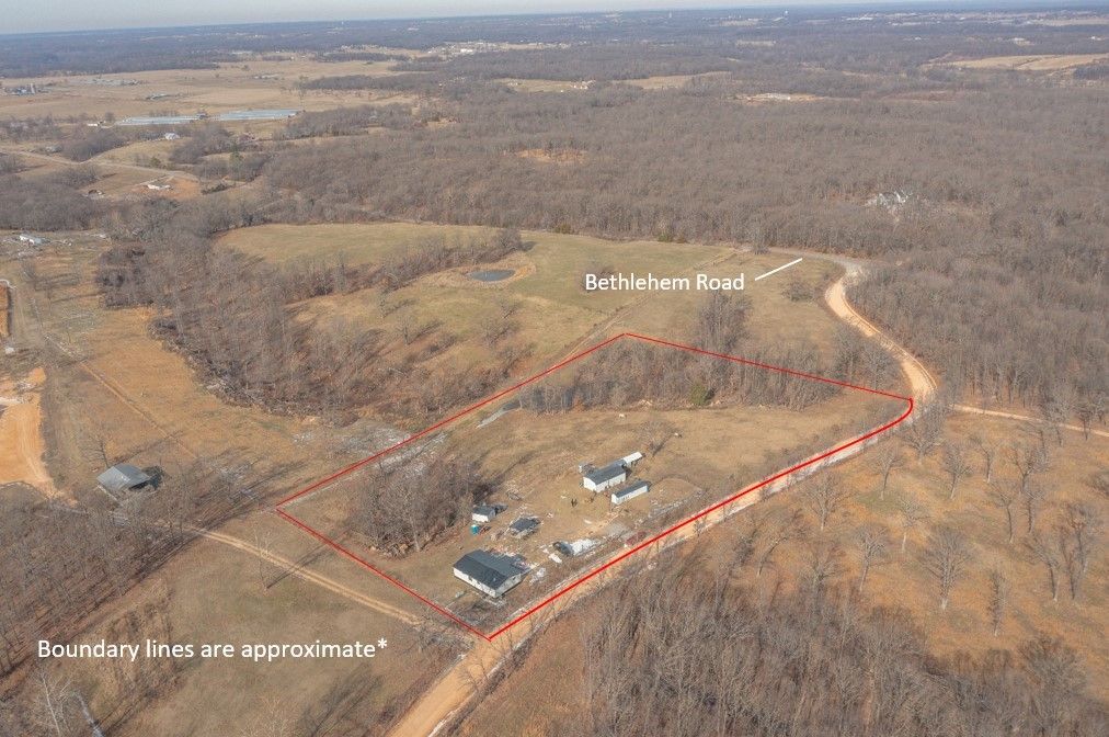 9405 Kelly Pond Rd, Decatur, AR 72722 - See Est. Value, Schools & More