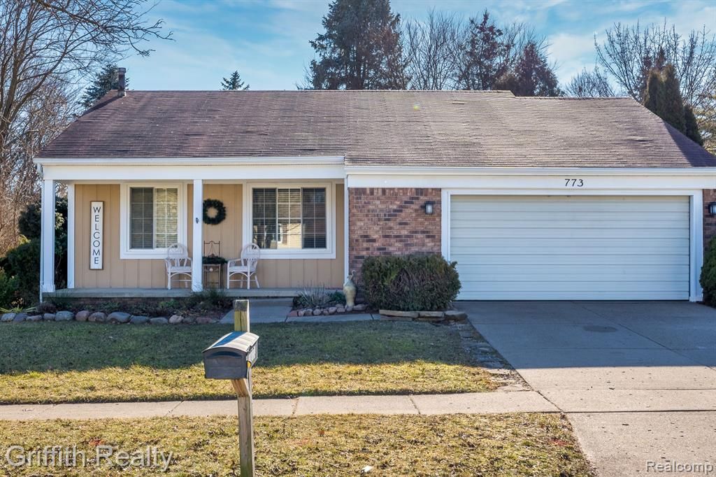 773 Oak Ridge Dr, Brighton, MI 48116 | Trulia