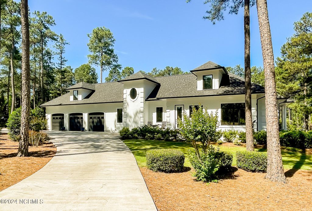 25 Barons Drive, Pinehurst, NC 28374 - See Est. Value, Schools & More