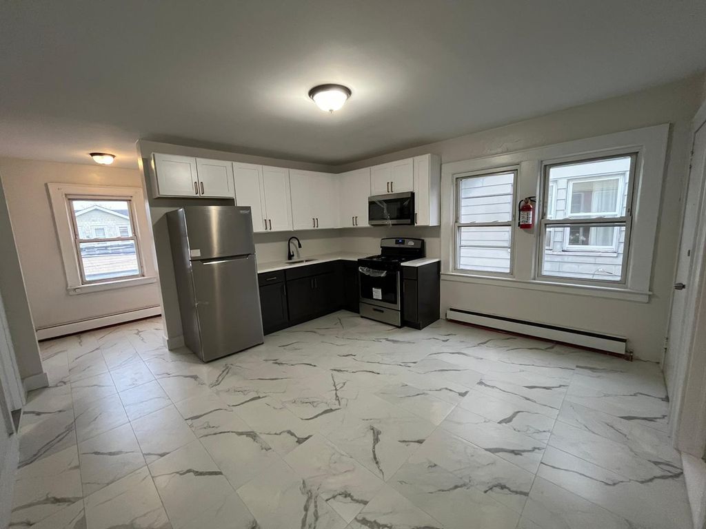 212 Custer Ave #3, Newark, NJ 07112 - See Est. Value, Schools & More